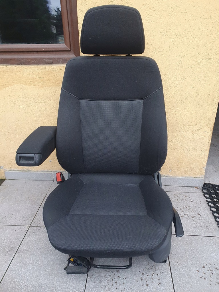 FOTEL PRZEDNI LEWY KIEROWCY Opel Zafira B II - 13172493370 - oficjalne archiwum Allegro