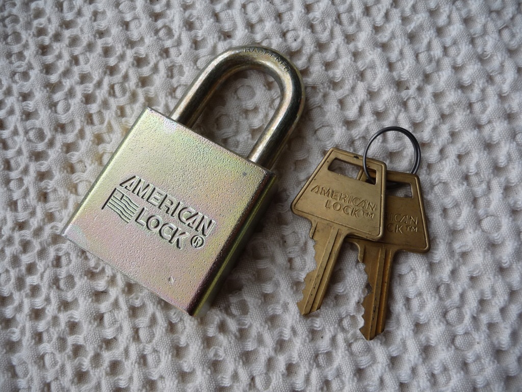 KŁÓDKA + KLUCZ AMERICAN LOCK PADLOCK US ARMY USMC - 13463288503 ...