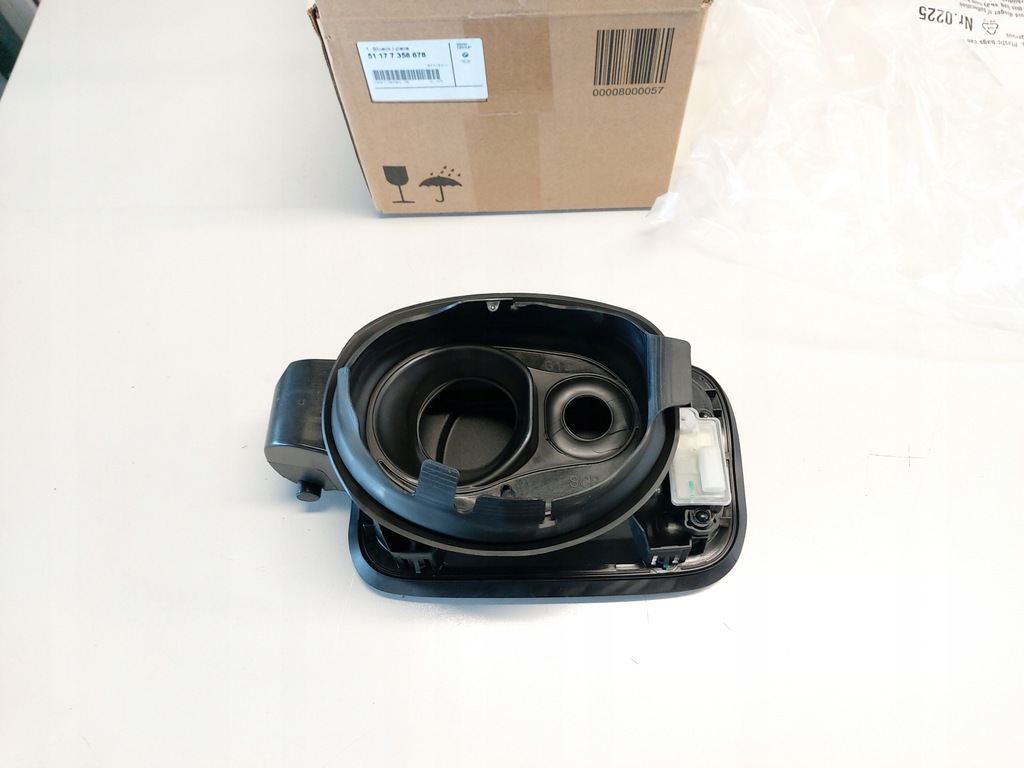 BMW G12 DIESEL OSŁONA WLEW PALIWA 51177358678 NOWA - 10540810219 ...