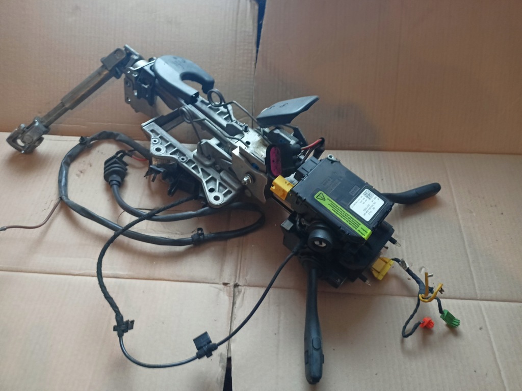 KOLUMNA KIEROWNICZA AUDI A3 8P 8P2419502H KOMPLET - 13029302585 - oficjalne archiwum Allegro