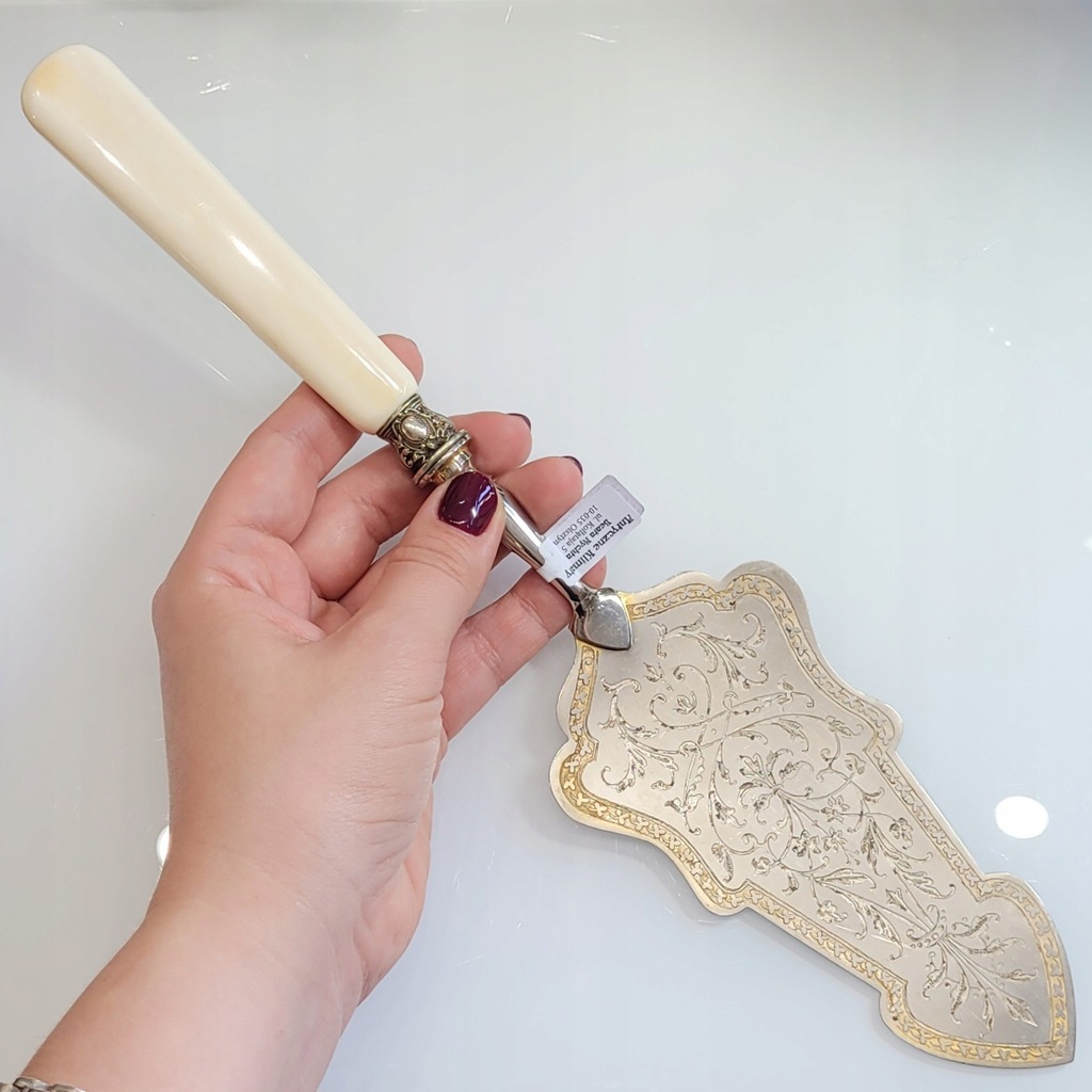 Łopatka do serwowania - do tortu - grawerowany czerpak uchwyt z kości ...