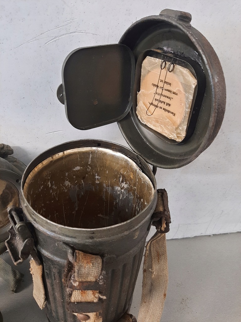 Niemiecka Maska Przeciw Gazowa Puszka Wehrmacht - 14299906108 - oficjalne archiwum Allegro