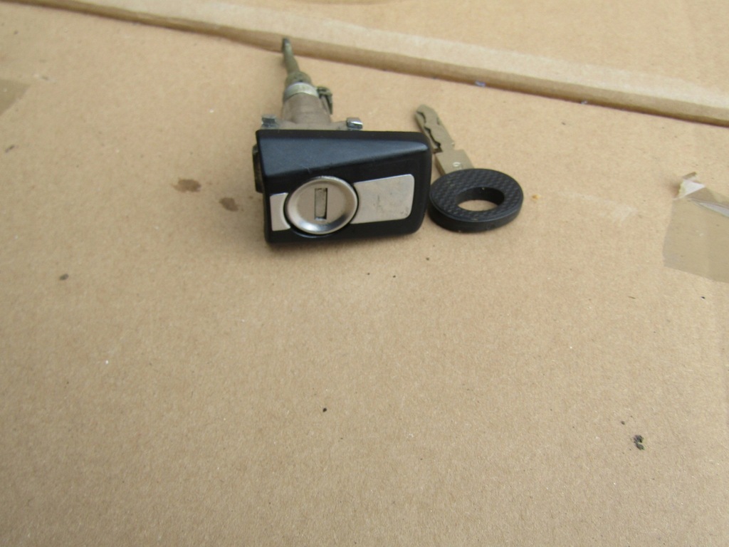 2 MERCEDES W124 WKLADKA ZAMKA DRZWI + KLUCZYK - 12766267907 - oficjalne archiwum Allegro