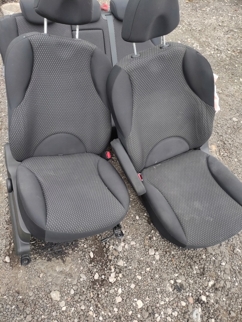 Nissan note e11 fotele - 12657807336 - oficjalne archiwum Allegro