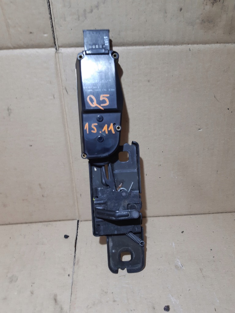 AUDI Q5 8R A6 C6 A4 Q7 ZAMEK DOCIĄG KLAPY BAGAŻNIKA 4F9827383D ...