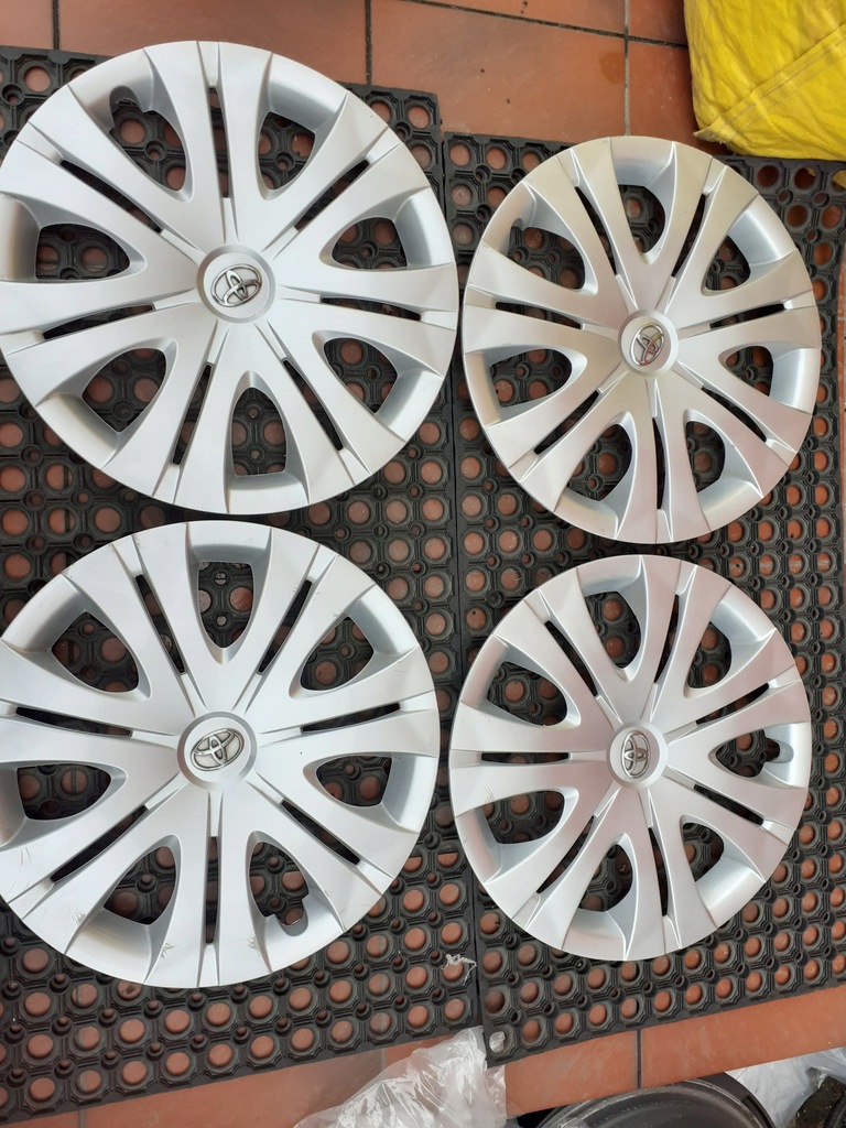 42602-02220 kołpak 16" TOYOTA AURIS COROLLA - 14329424423 - oficjalne ...