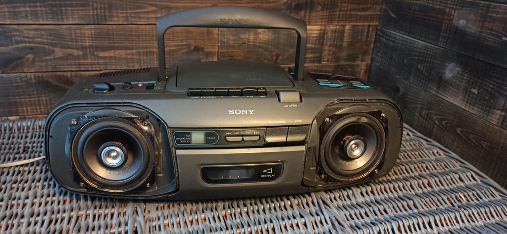 705. RADIOMAGNETOFON SONY CFD-9 - 14516506797 - oficjalne archiwum Allegro
