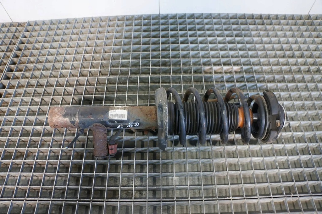 AMORTYZATOR AKTYWNY MCPERSON PRAWY PRZÓD VW PASSAT CC 2.0 TDi ...