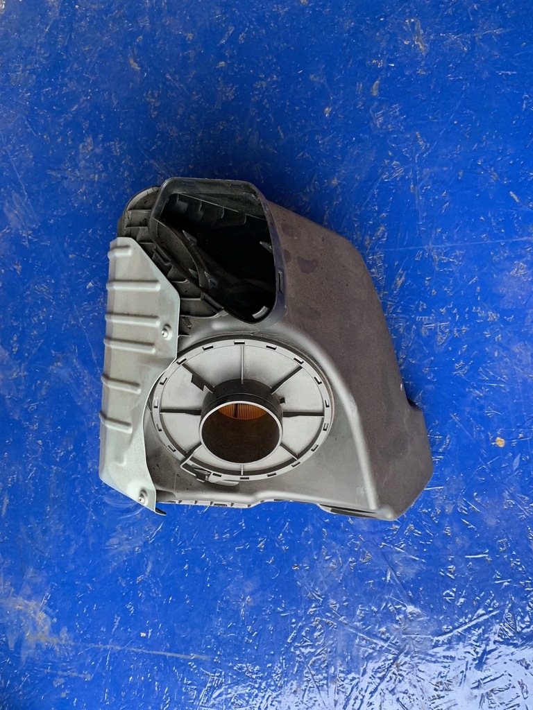 OBUDOWA FILTRA POWIETRZA AUDI A6 A7 C7 2.0 TFSI - 11050169821 ... OBUDOWA FILTRA POWIETRZA AUDI A6 A7 C7 2.0 TFSI - 11050169821 ...