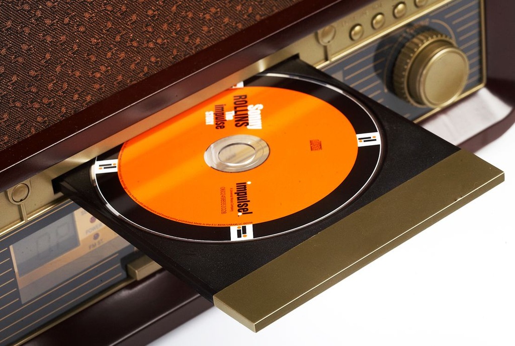 GRAMOFON RETRO + RADIO CD USB MP3 RIP CAMRY 1112 - 6767643082 ...