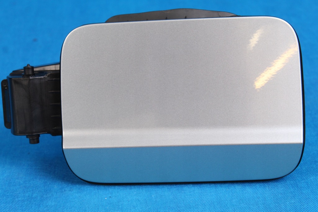 SKODA KAROQ 1,0TSI KLAPKA WLEWU PALIWA WKŁAD 21R - 12543573925 ...