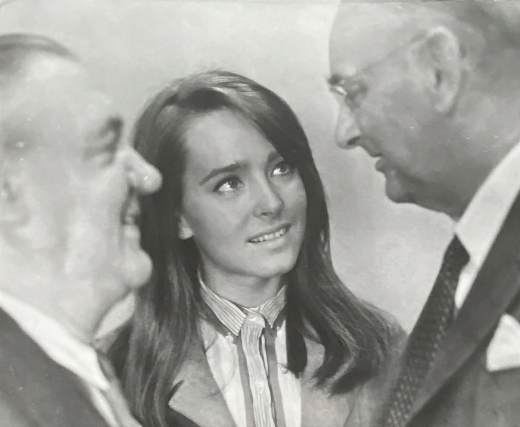 MAJA WODECKA fotografia fotos OSTATNI ŚWIADEK - 13942435291 - oficjalne ...