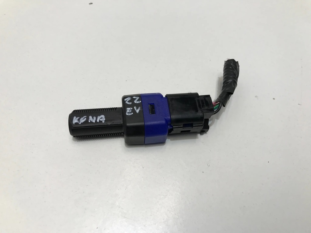 HYUNDAI KONA EV CZUJNIK STOP PEDAŁU HAMULCA - 14298206713 - oficjalne ...
