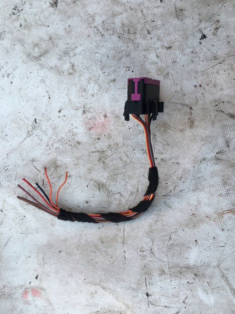 Gniazdo OBD 2 diagnostyczne Audi A4 B8 3A0972695 - 11891090969 - oficjalne archiwum Allegro