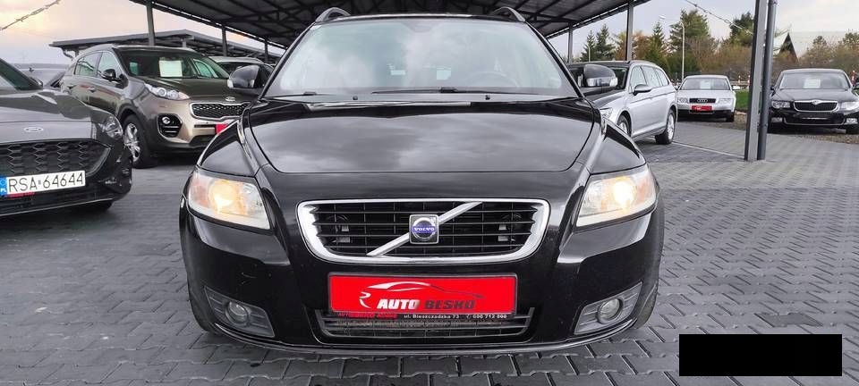 Volvo V50 2.0D 136KM 2010r bezwypadkowy Auto Besko - 13741034003 - oficjalne archiwum Allegro
