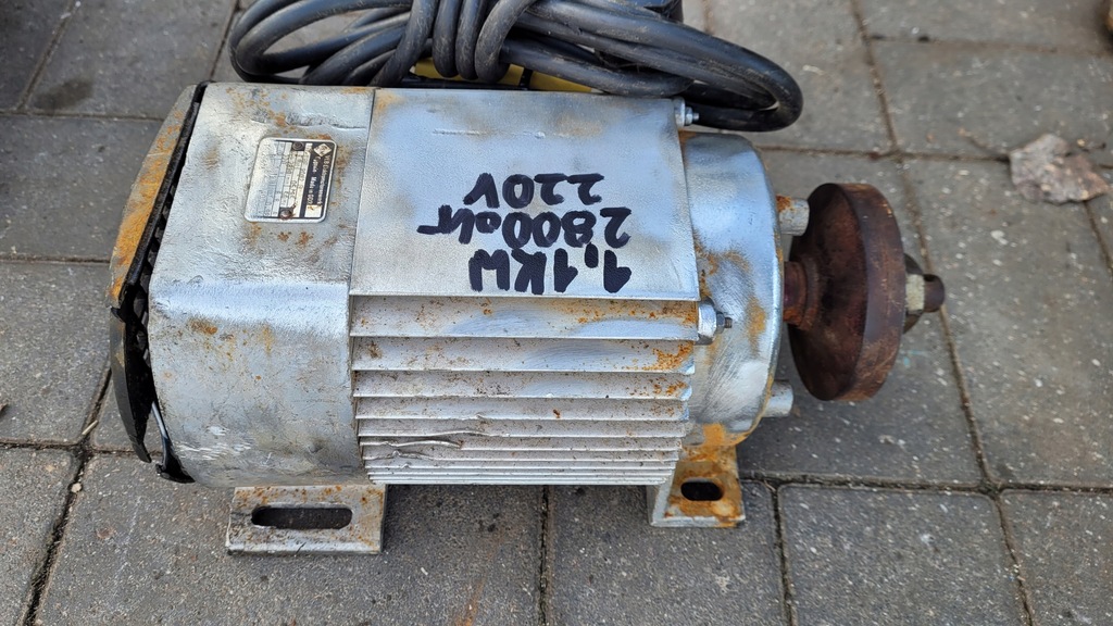 Silnik elektryczny VEM 1.1KW 2800 obrotów 220V 380 - 7708687388 - oficjalne archiwum Allegro
