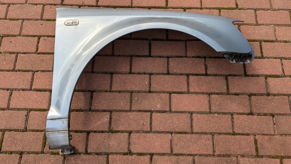 BŁOTNIK PRZEDNI PRAWY AUDI A3 8P LY5J 5D - 16678542868 - oficjalne archiwum Allegro