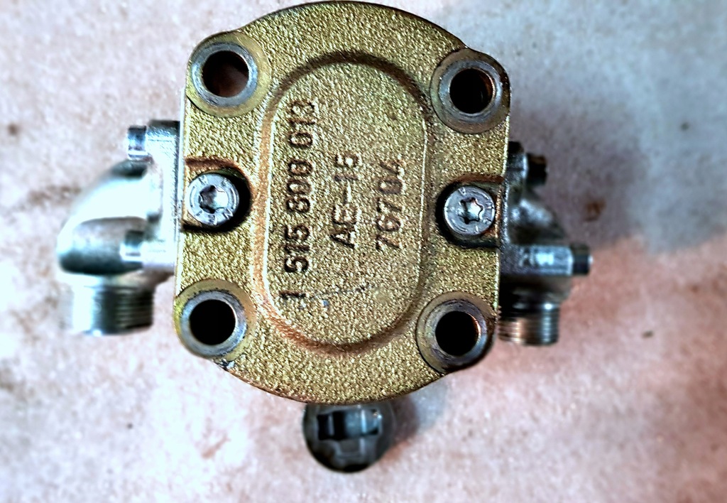 Pompa hydrauliczna zębata Bosch Rexroth 1515800013 - 8098909713 ...