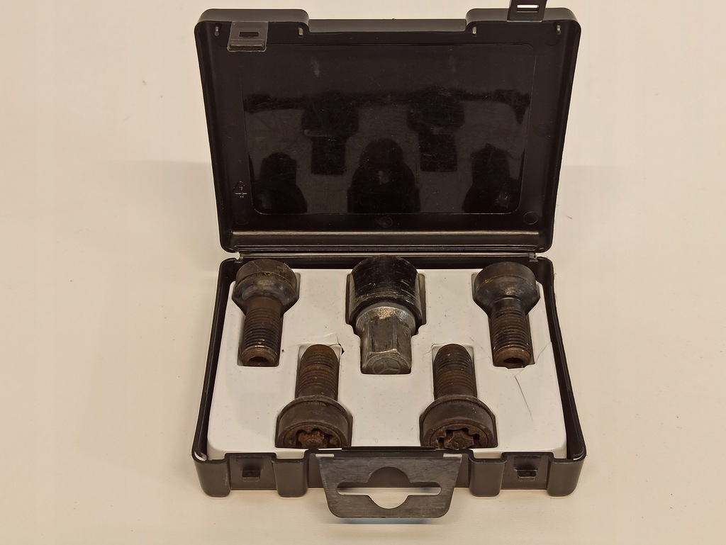 MERCEDES ŚRUBY ZABEZPIECZAJĄCE DO KÓŁ A0019901607 - 12720236025 ...