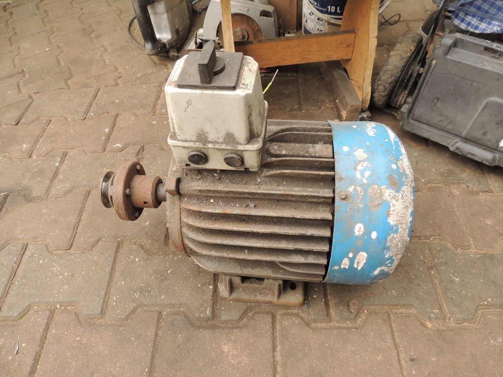 Silnik 2,2kW 710 obr/min 400V Sprawny elektryczny - 12421300080 - oficjalne archiwum Allegro