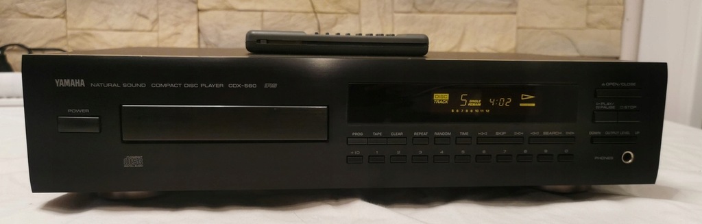 Odtwarzacz CD Yamaha CDX-560 czarny+PILOT - 17106274922 - oficjalne archiwum Allegro