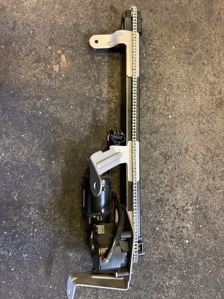 Mercedes Vito Viano A4477600003 MECHANIZM KLAPY - 11302303622 ...