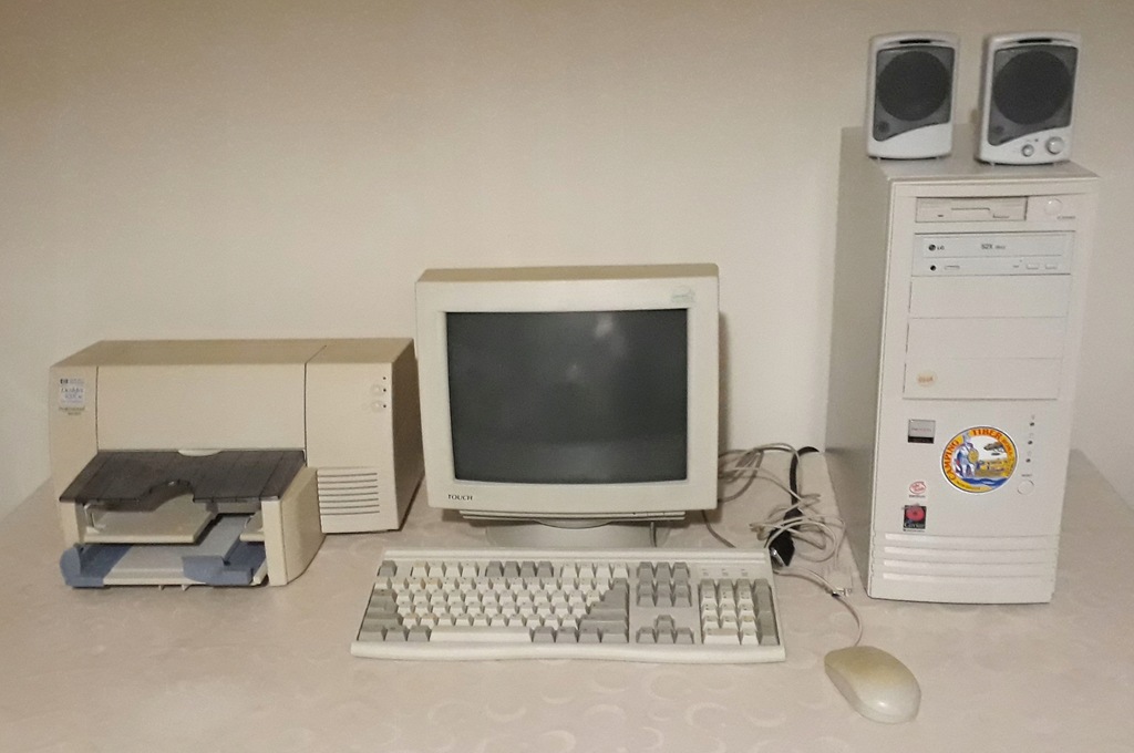 Stary komputer 1996 USA - 9964841164 - oficjalne archiwum Allegro