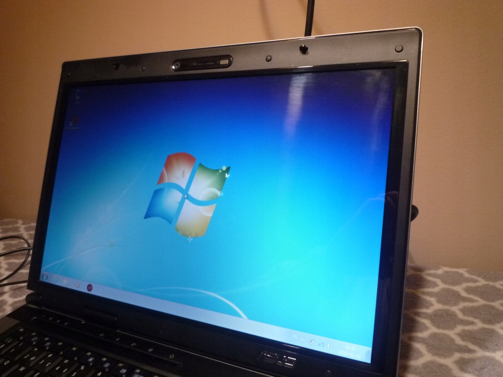 Laptop ASUS X50RL z ładowarką | 1,6GHz/2GB/160 - 7781000558 - oficjalne ...