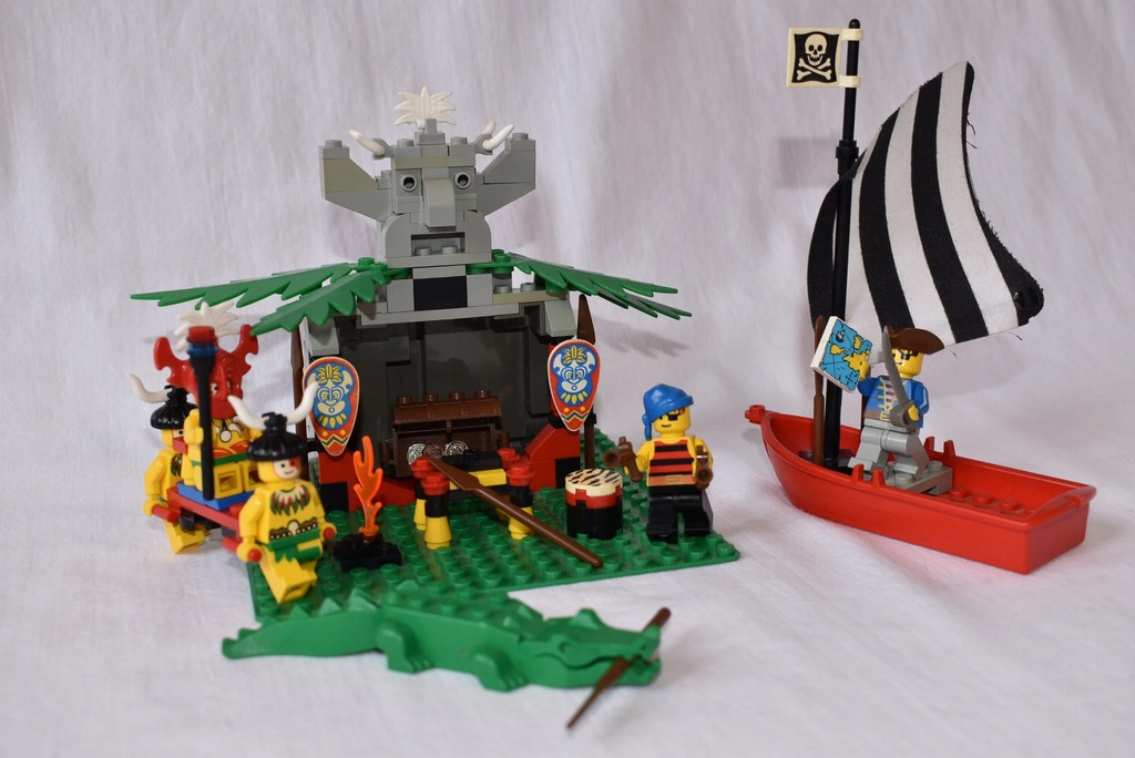 LEGO 6262 King Kahuka's Throne Pirates: Islanders - 12398600623 ...
