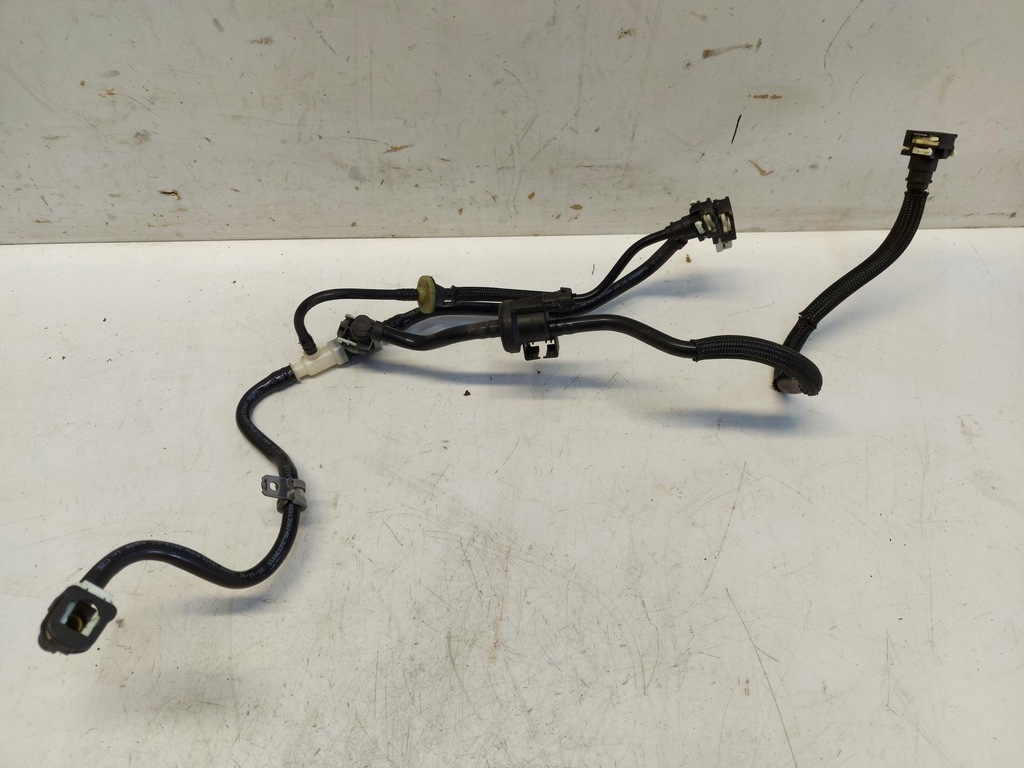 VOLVO XC40 B4 Zawór paliwa 32312303 - 14177001063 - oficjalne archiwum ...