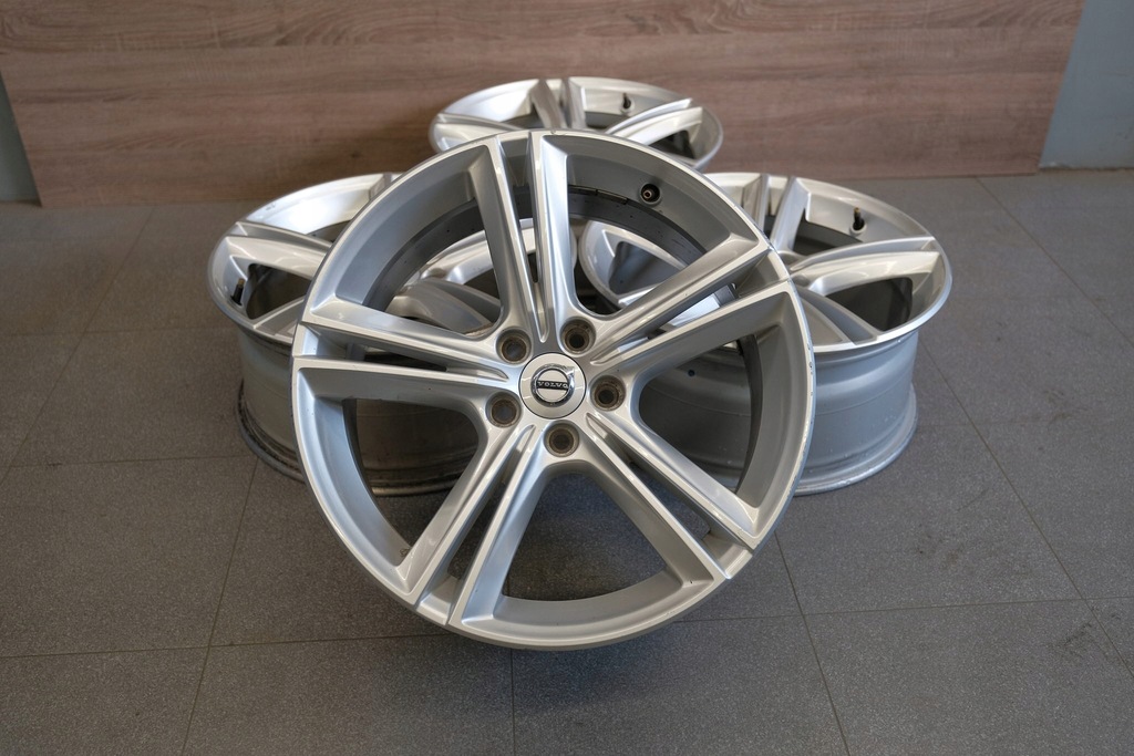 Felgi Aluminiowe VOLVO 8" 18" 5x108 ET42 - 13876635054 - oficjalne ...