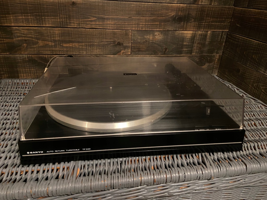 1058. GRAMOFON SANYO TP-240 JAPAN - 17213213770 - oficjalne archiwum ...