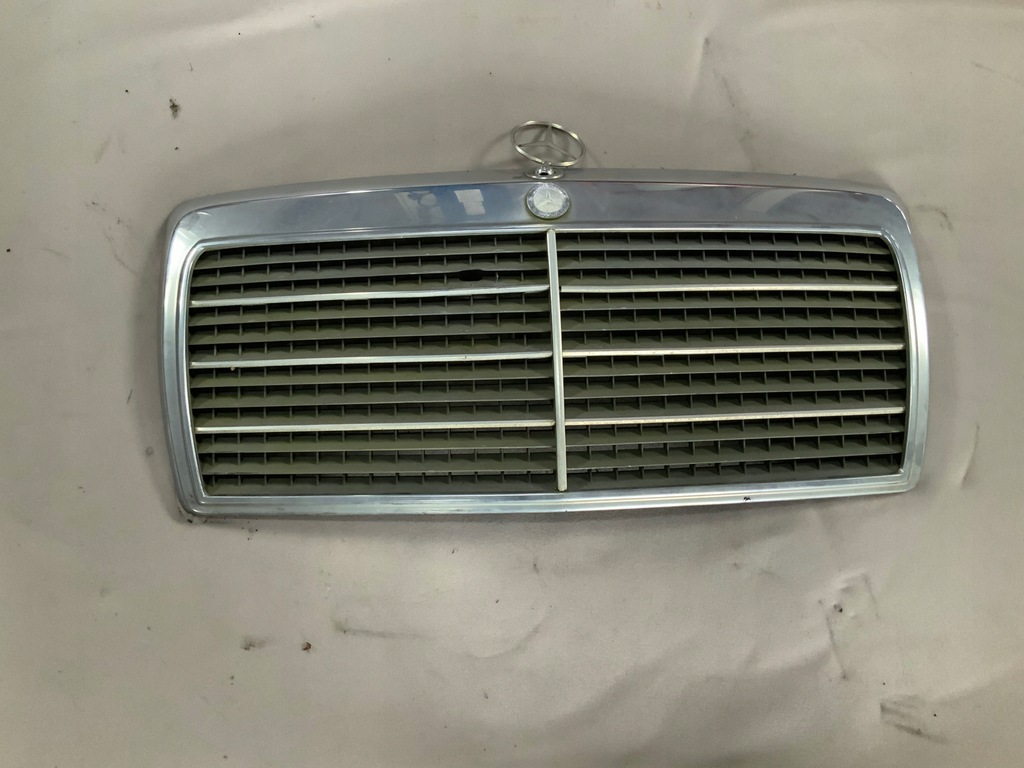 Mercedes w124 atrapa grill - 12760179408 - oficjalne archiwum Allegro