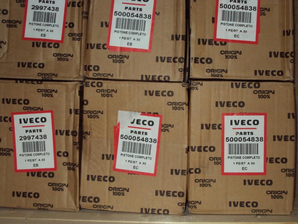 Купить НОВЫЙ IVECO STRALIS TRAKKER CURSOR 13 ЦИЛИНДРОВ 2997438: отзывы ...