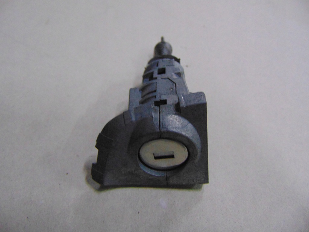 VW PASSAT B8 WKŁADKA ZAMKA 3G0837167A - 11674808907 - oficjalne ...