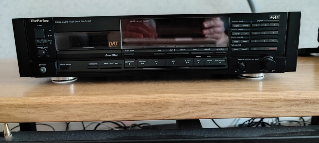 Magnetofon DAT Technics SV-D1100 - 14723784283 - oficjalne archiwum Allegro