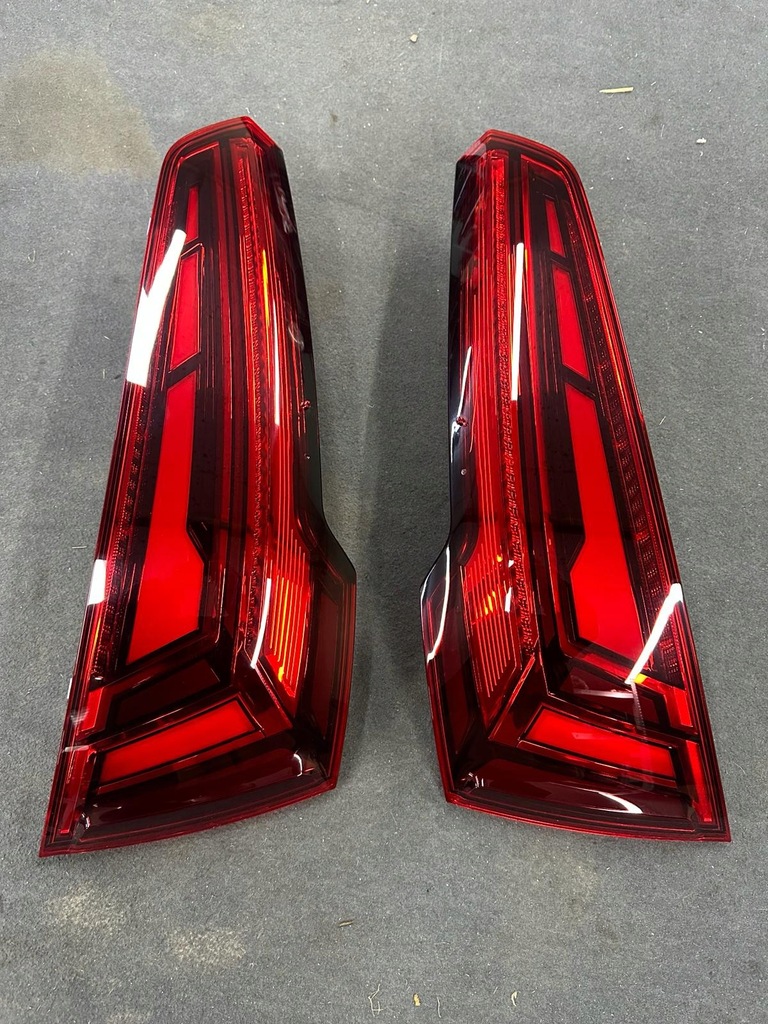 LAMPY TYL Q5 80 LIFT MATRIX PLYWAJCE 80A.945.076B 80A.945.075B EUROPA ...