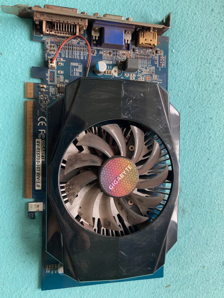 Karta graficzna Gigabyte RADEON HD 5570 1 GB - 13403023773 - oficjalne ...