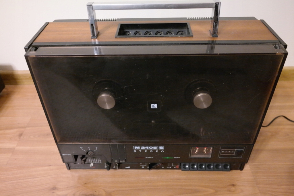 Купить Катушечный магнитофон UNITRA M-2405 S Forte: отзывы, фото и характеристики на Aredi.ru ...