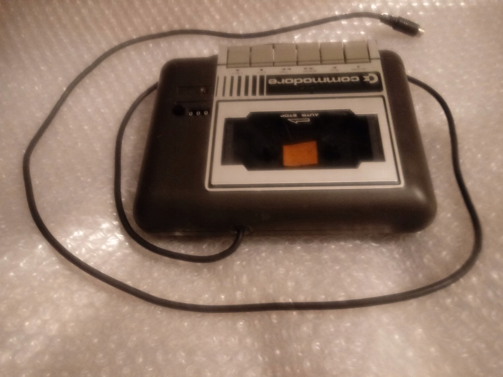 Magnetofon Commodore 1531 dla C16/C116/Plus4. - 11772715728 - oficjalne ...