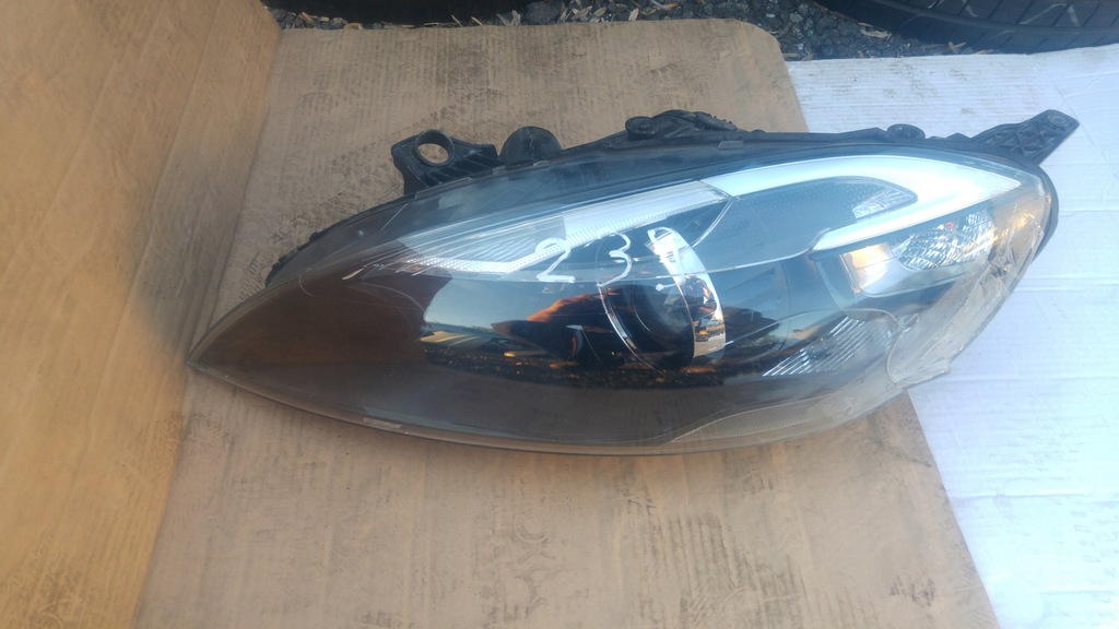 VOLVO V40 XC40 LEWY PRZÓD LAMPA BI XENON 31420007 - 7998146604 ...