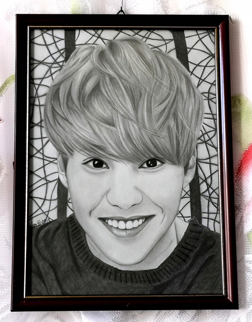 Portret ze zdjęcia na zamówienie rysunek ołówek A4 - 12585909438 ...