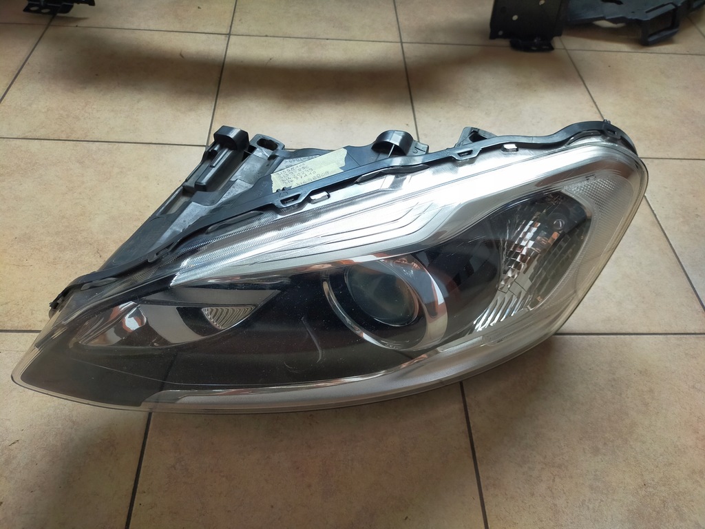 VOLVO XC60 I LIFT 2013-2018 LAMPA LEWA XENON ADB 31395896 31698808 ...