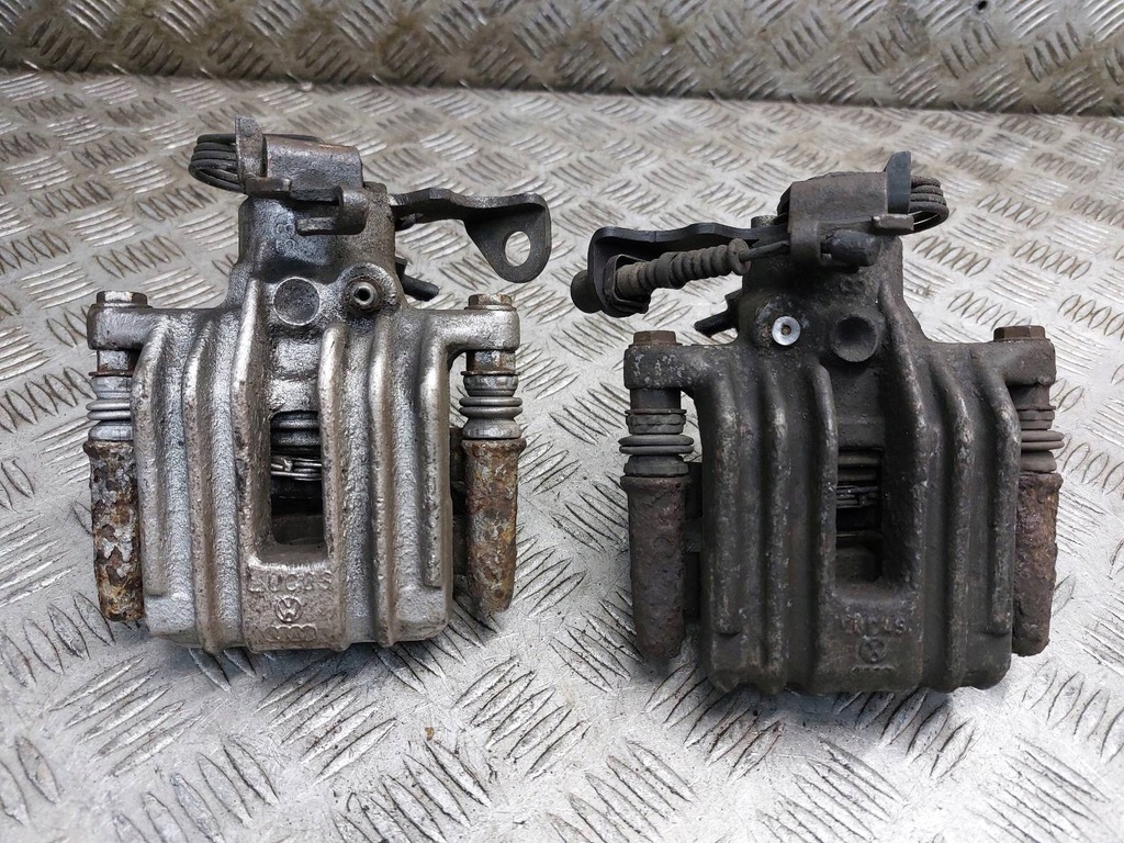 ZACISK HAMULCOWY LE+ PR TYŁ REGENERACJA AUDI A6 C5 - 13390959866 ...