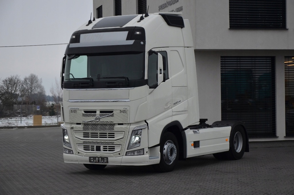 VOLVO FH 500 XL KLIMA P. ACC XENON LED TV NAVI 344 - 13178829826 ...
