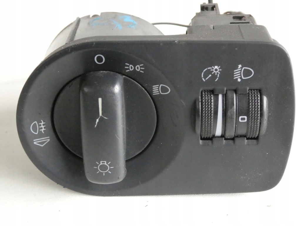 WŁĄCZNIK PRZEŁĄCZNIK ŚWIATEŁ AUDI A3 8P 8P1941531N - 13865583739 - oficjalne archiwum Allegro