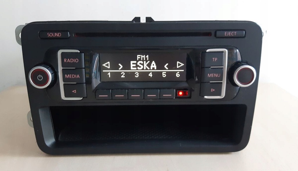 RADIO VW RCD 210 VW GOLF PASSAT B6 CADDY TOURAN T6 - 12608724854 - oficjalne archiwum Allegro