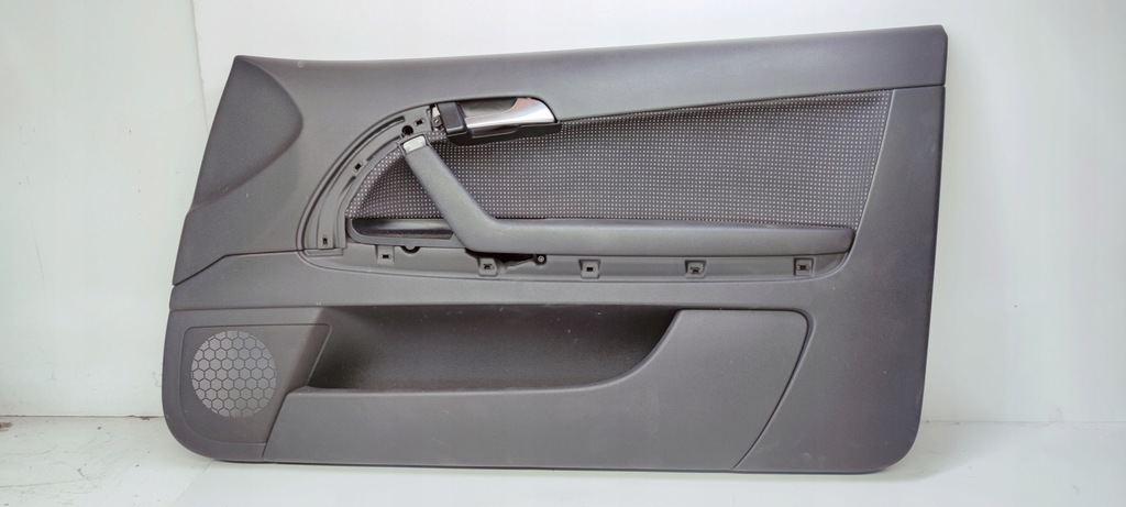 BOCZEK DRZWI P P AUDI A3 8P 8P3867106S EUROPA - 13518264671 - oficjalne archiwum Allegro