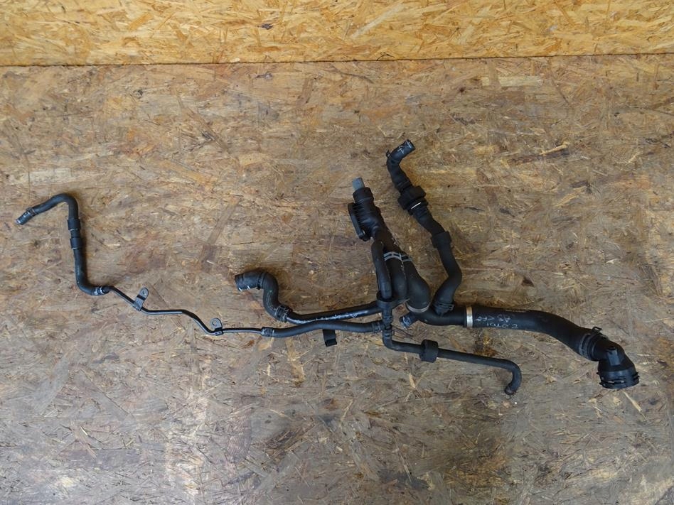 AUDI A3 8P 2.0 TDI KRÓCIEC WĄŻ WODY 03L122157K - 7830212605 - oficjalne ...