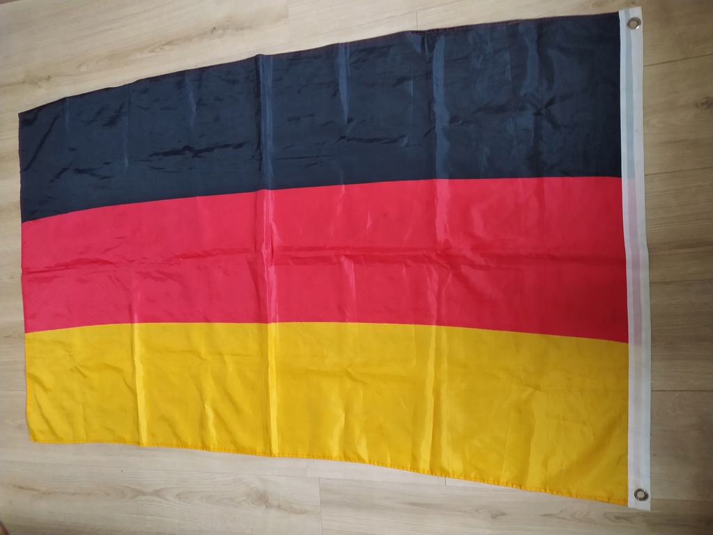 FLAGA FLAGI NIEMCY 90x150 cm NIEMIEC NIEMIECKA - 13109561883 - oficjalne archiwum Allegro